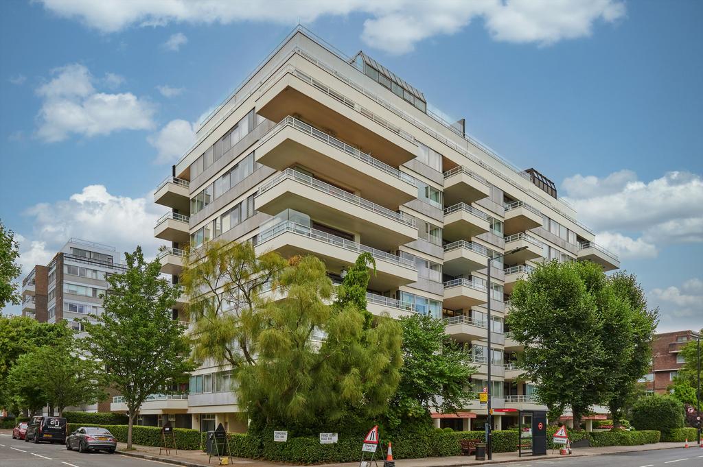 Imperial Court, Prince Albert Road, St John's Wood, NW8 2 bed flat to ...