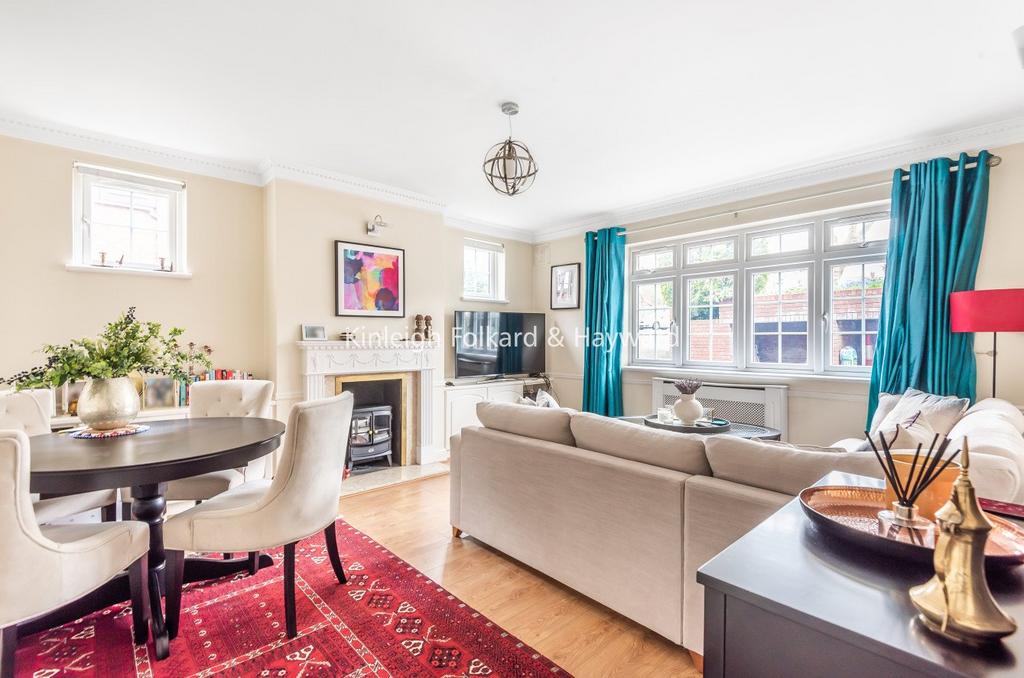 Conway Road, Southgate, London, N14 2 bed flat - £450,000