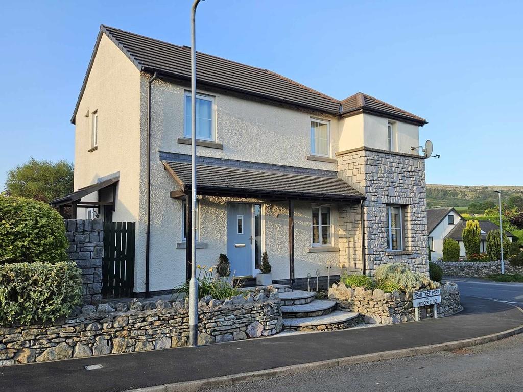 1 Pear Tree Park, Holme, LA6 1PP 3 bed semi-detached house - £335,000