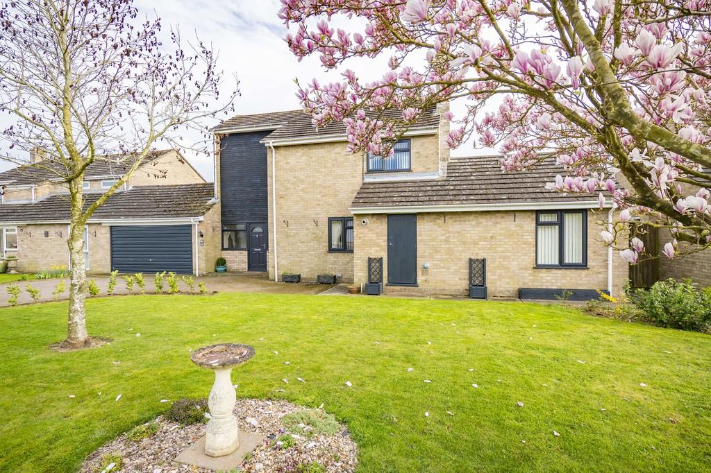 Streetfield Close, Bury St. Edmunds IP29 4 bed link detached house - £ ...