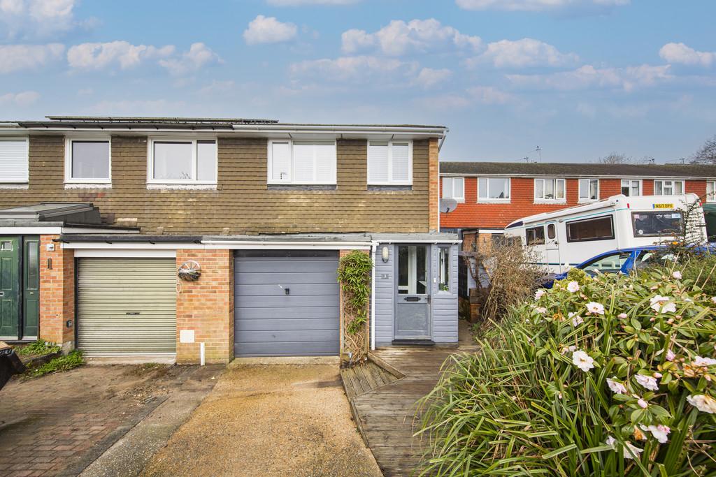Wren Close, Heathfield 3 bed end of terrace house - £300,000
