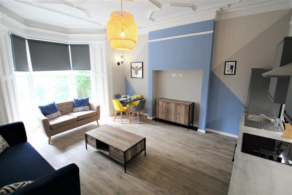 The Towers, Armley, Leeds, LS12 3SQ 1 bed apartment - £795 pcm (£183 pw)