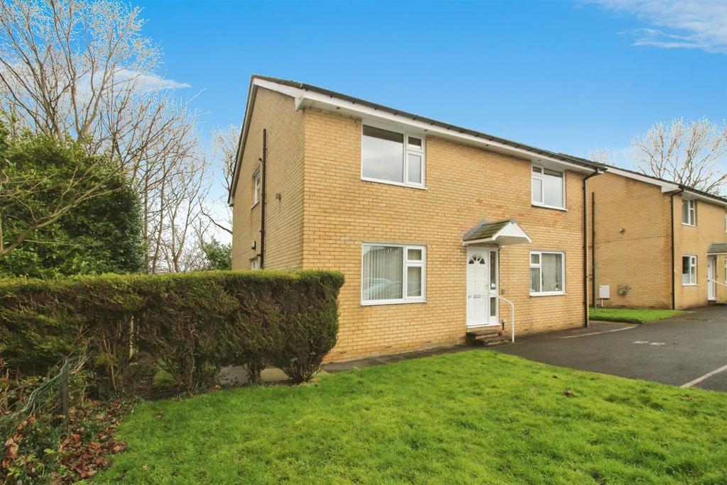 Eccles Court, Bradford BD2 1 bed ground floor flat for sale - £79,000