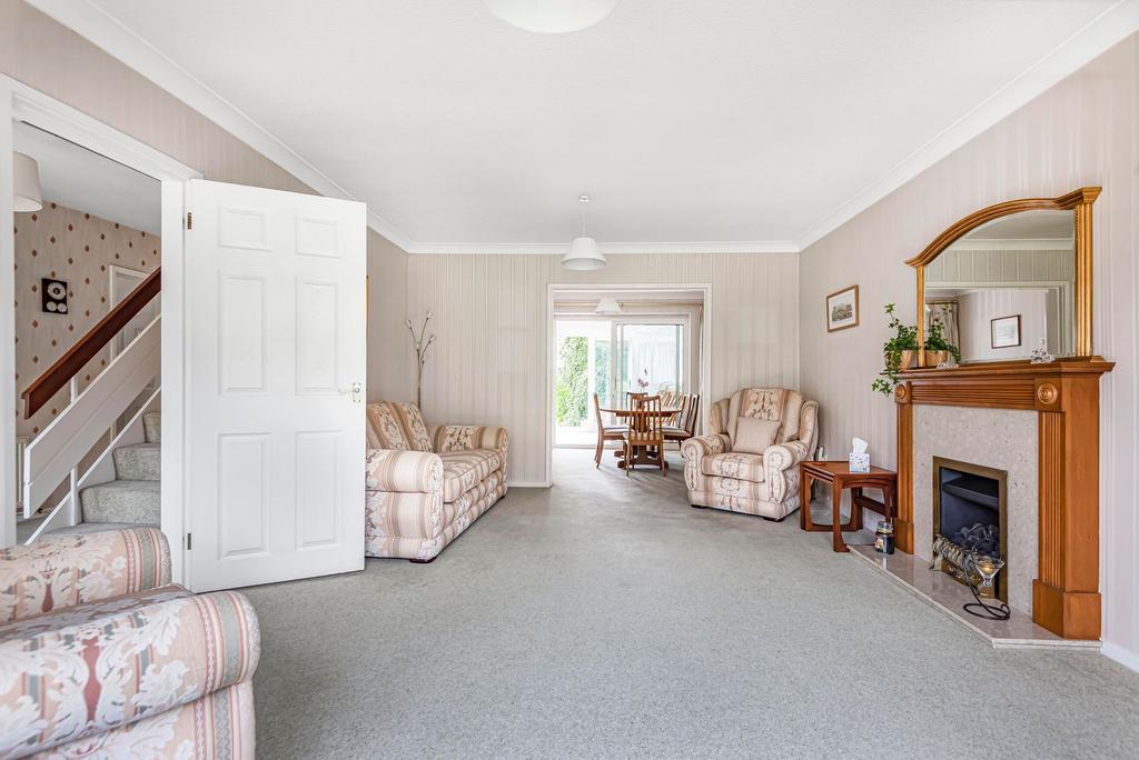 Sunnycroft, Downley Village, HP13 5UQ - NO CHAIN! 4 bed detached house ...