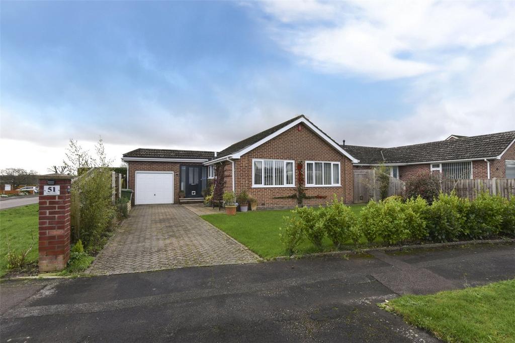 Merley Gardens, Merley, Wimborne... 3 bed bungalow - £625,000