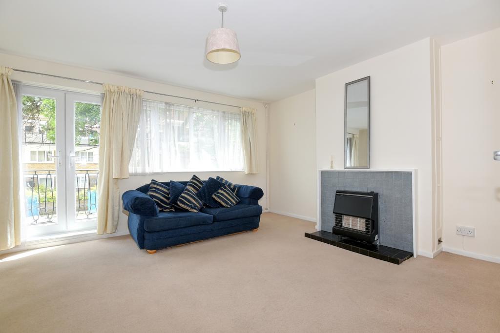 Longfield Crescent Sydenham SE26 2 bed flat - £1,650 pcm (£381 pw)