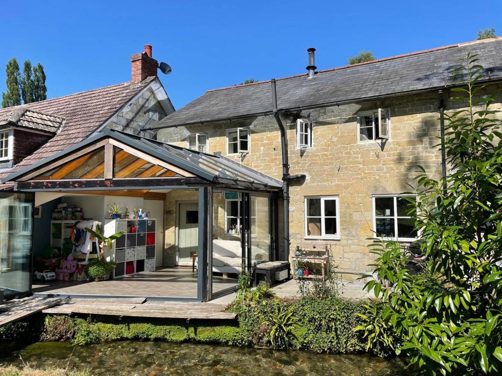 High Street, Fovant 3 bed semi-detached house - £400,000