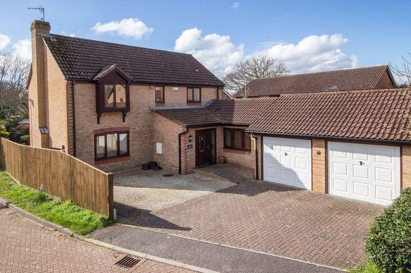 Ashurst Bridge 5 bed detached house - £575,000