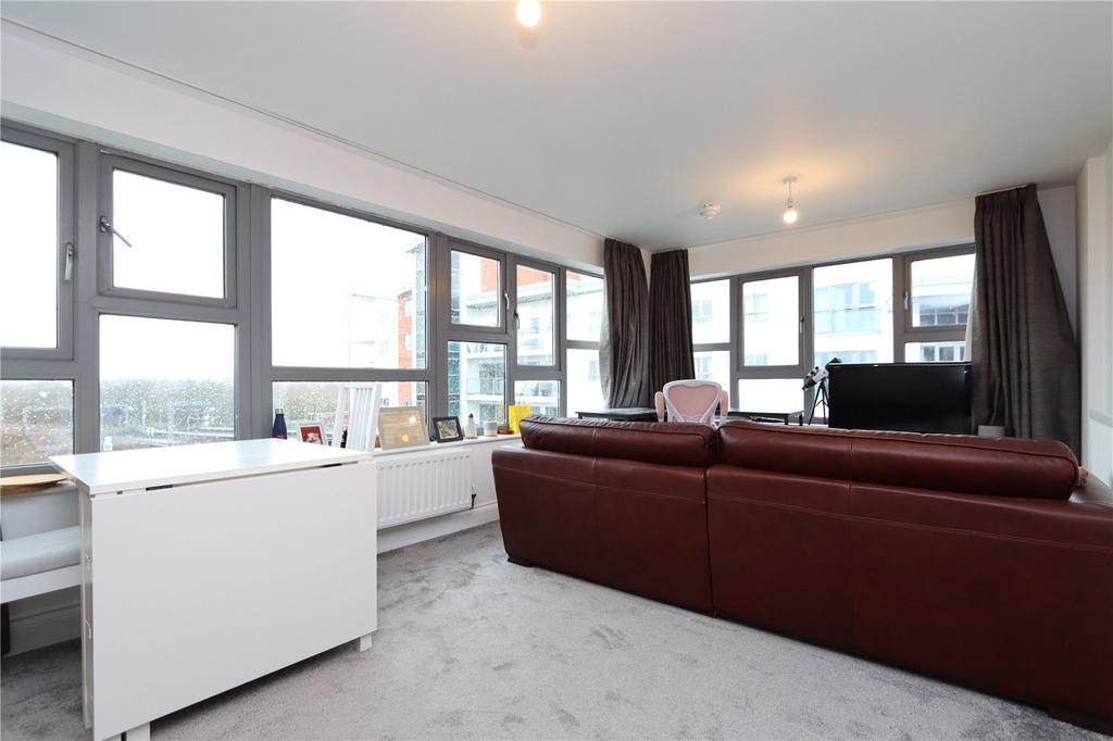 Trevithick Court, Lonsdale, Wolverton, Milton Keynes, MK12 2 bed ...