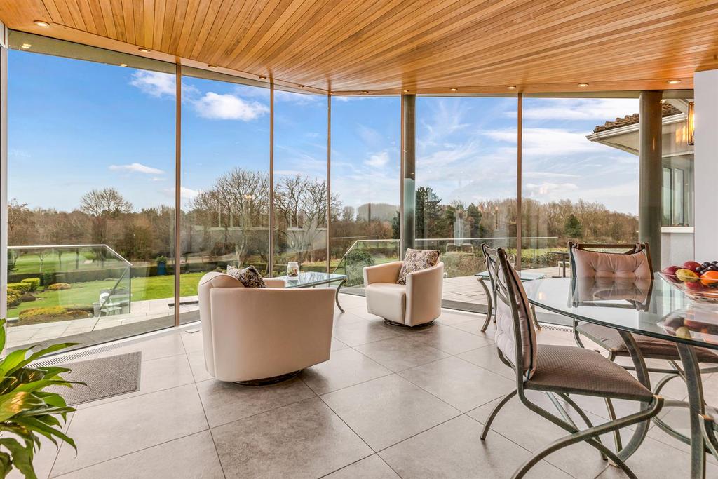 Gartree Road, Oadby, Leicester, LE2 5 bed detached bungalow for sale ...