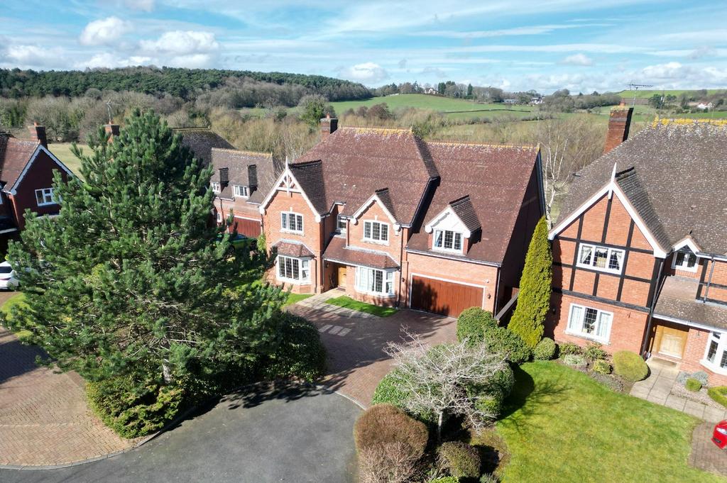 Beeches Mews, Hagley, Stourbridge, DY9 5 bed detached house - £925,000