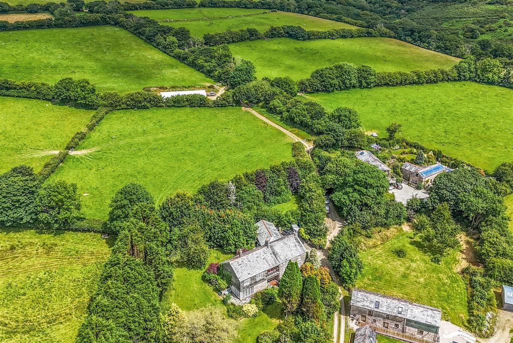 Cardinham, Bodmin 5 bed detached house - £725,000