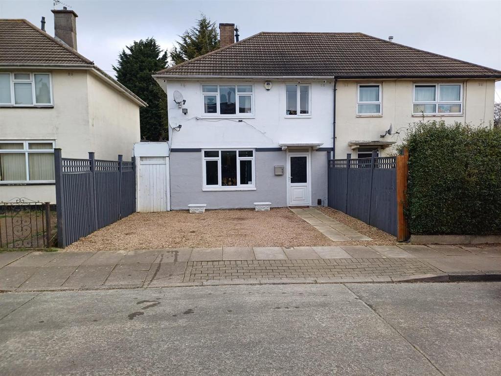 Felstead Road, Stocking Farm 3 bed semi-detached house - £248,000