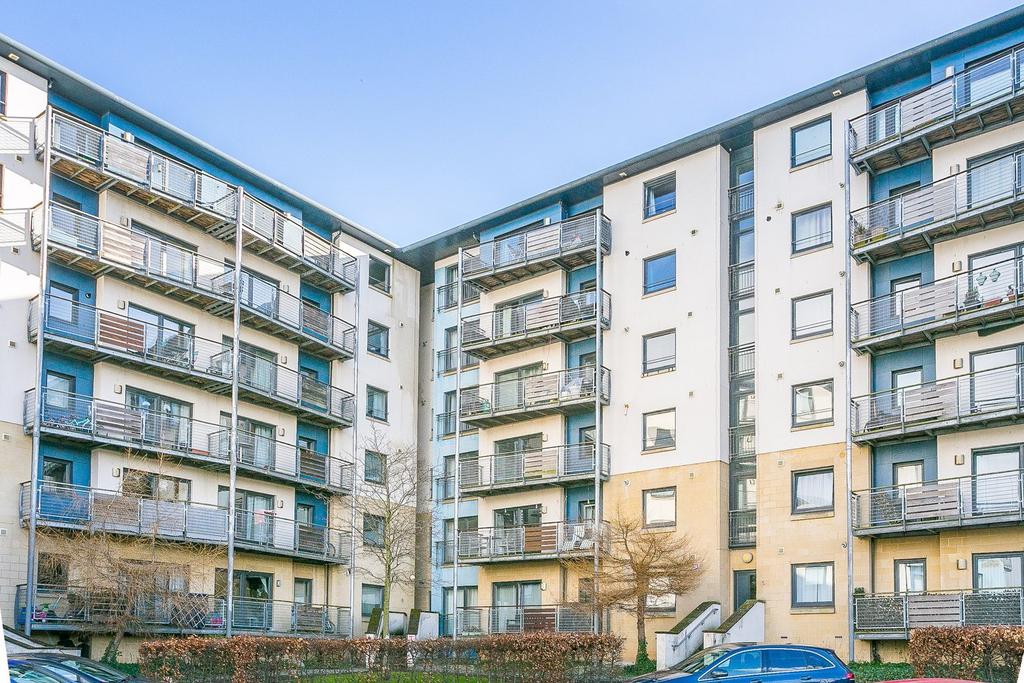 Drybrough Crescent, Peffermill... 2 bed flat - £184,000