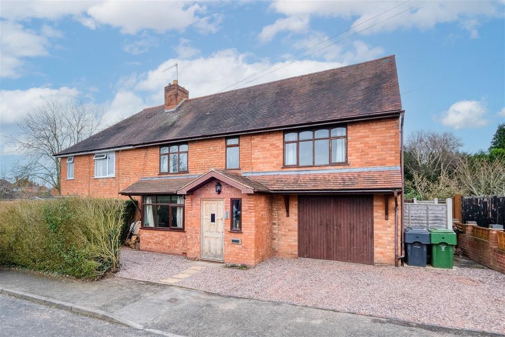 Churchfields Road, Bromsgrove, B61 8ED 5 bed semi-detached house for ...