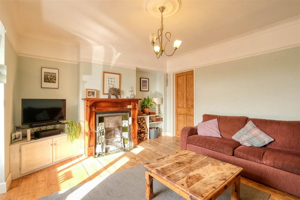 Churchfields Road, Bromsgrove, B61 8ED 5 bed semi-detached house for ...