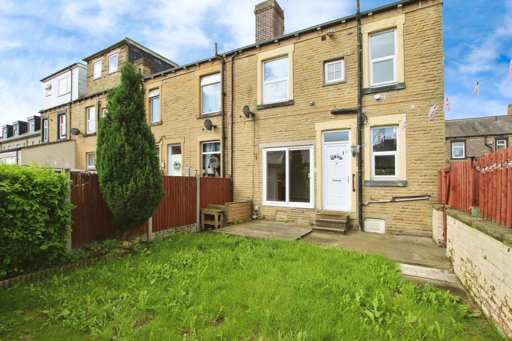 South Street, Morley, LS27 3 bed terraced house for sale - £169,950