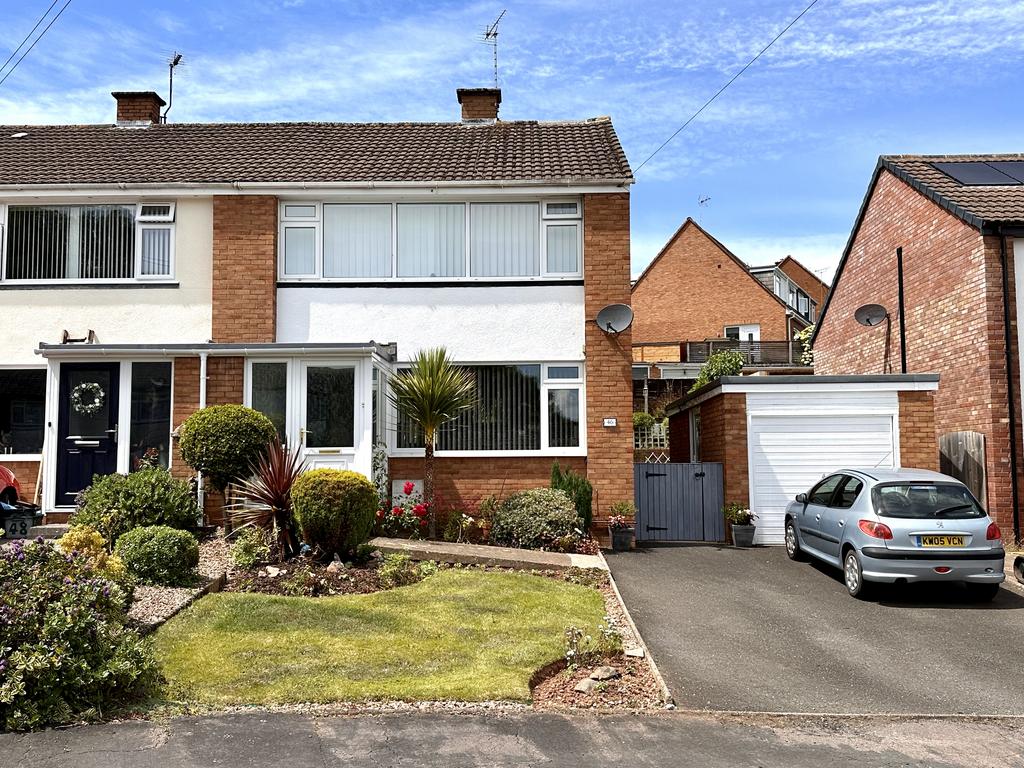 Staunton Road, Minehead TA24 3 bed end of terrace house - £279,950