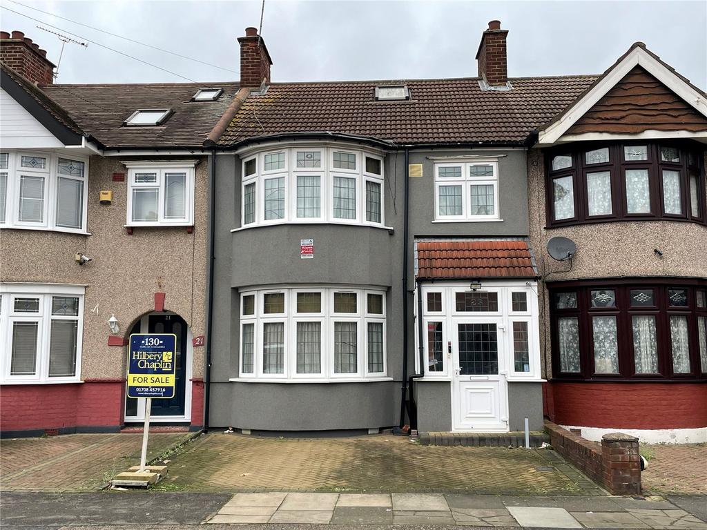 Roxy Avenue, Romford, RM6 3 bed terraced house for sale - £475,000