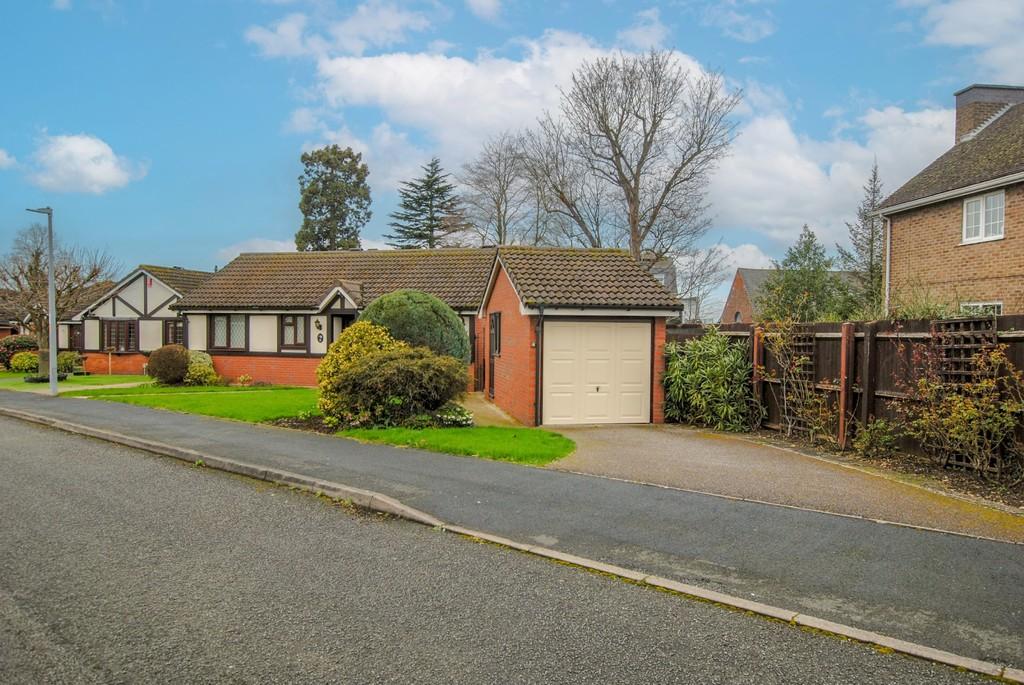 Vineyard Drive, Wellington, TF1 1SE 2 bed detached bungalow for sale ...