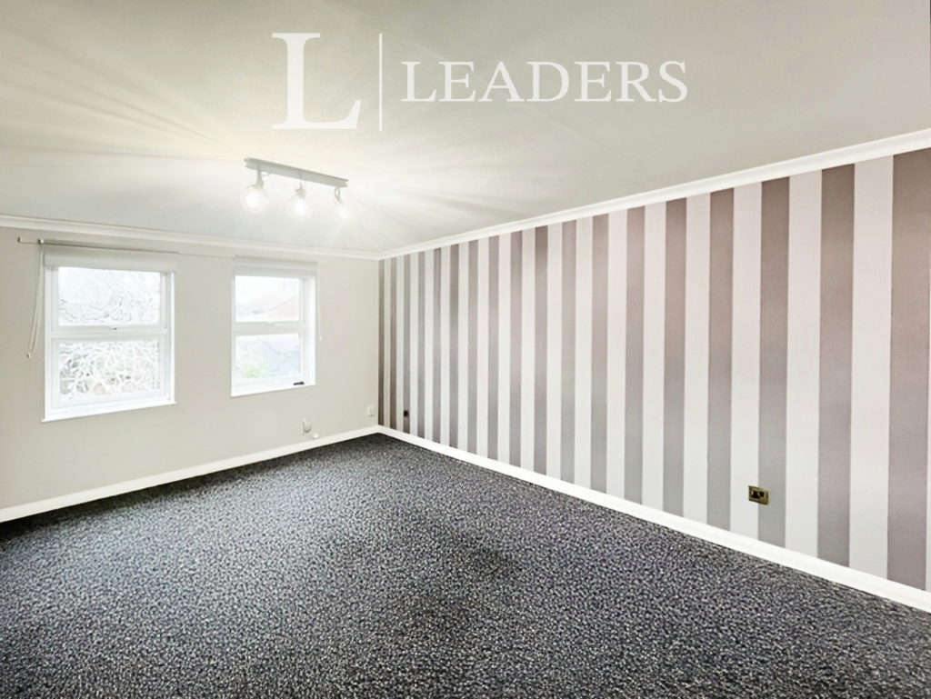 Roman Courts, CB4 2 bed property - £1,550 pcm (£358 pw)