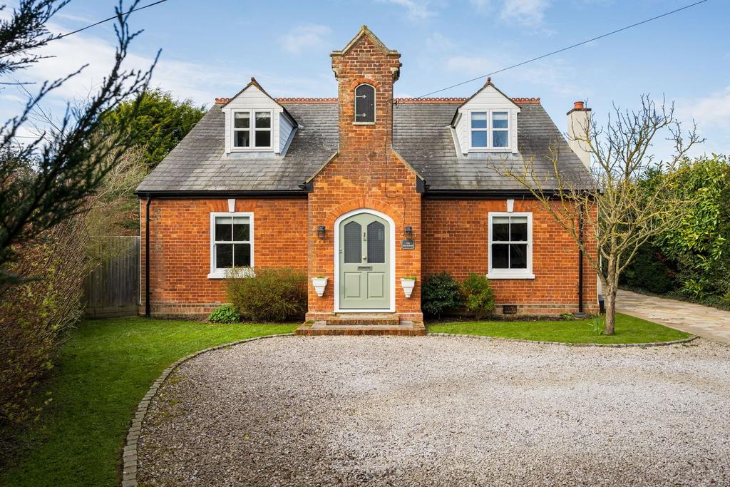 Vicarage Road, Abingdon OX13 3 bed detached house - £700,000