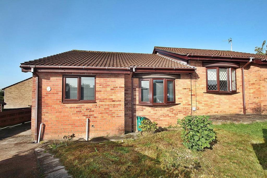 Heol Y Maes, Pontypridd CF38 2 bed semi-detached bungalow - £222,500
