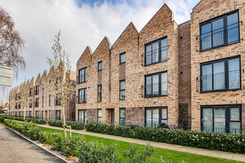 Talbot Road, Stretford, Manchester, M32 2 bed apartment for sale - £235,000