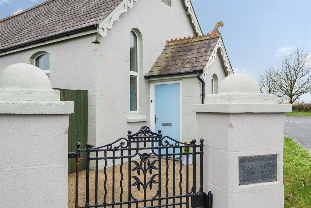 Stibb Cross, Torrington 4 bed detached house for sale - £342,500