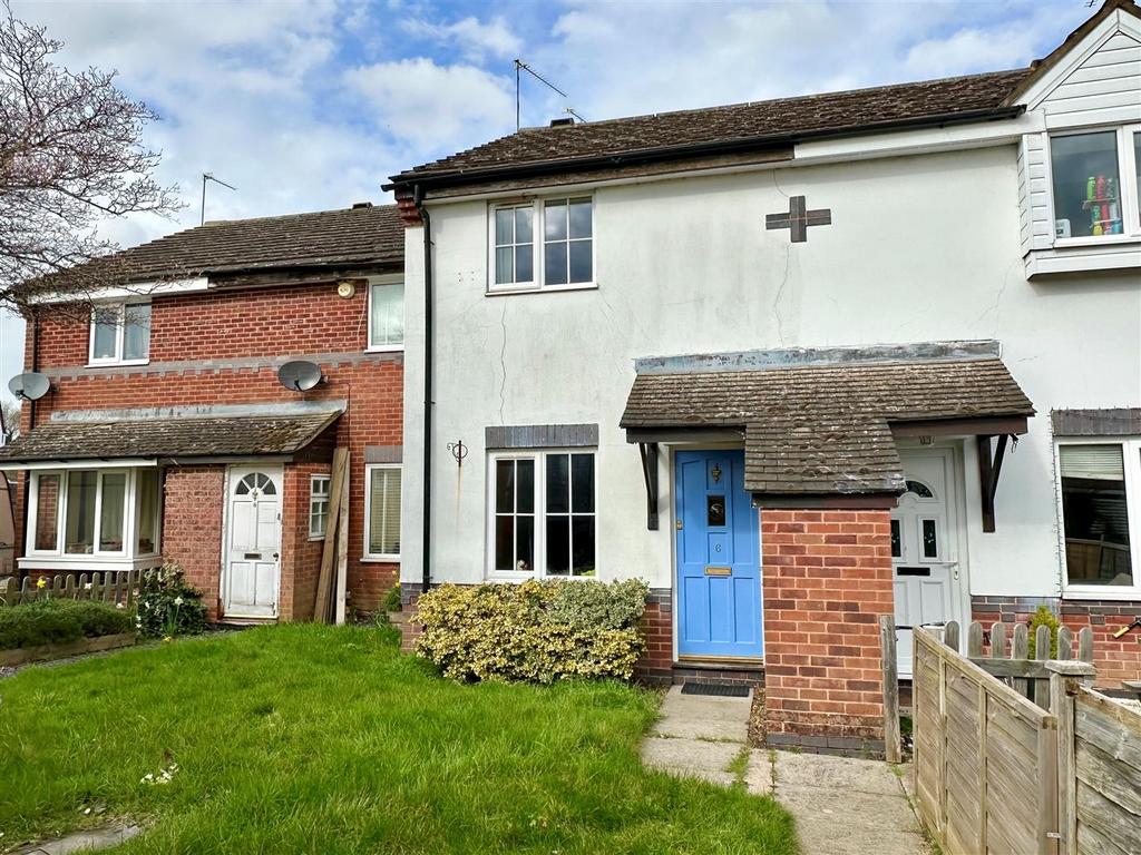 Springfield Road, Alcester 2 bed terraced house - £225,000