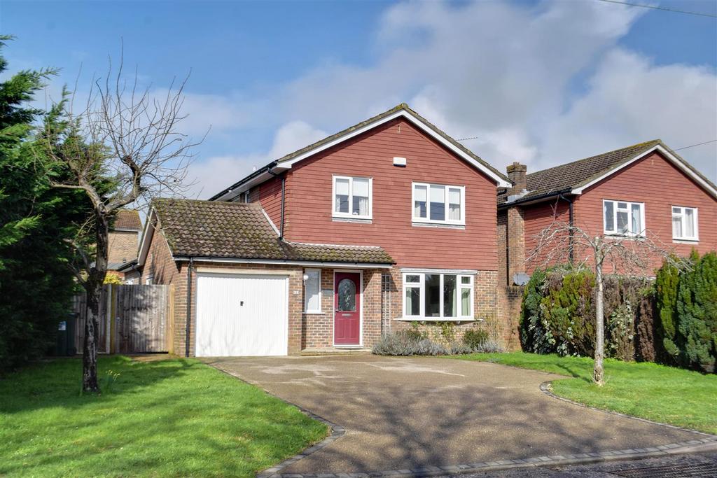 Monks Way Northiam 4 Bed Detached House For Sale £500 000