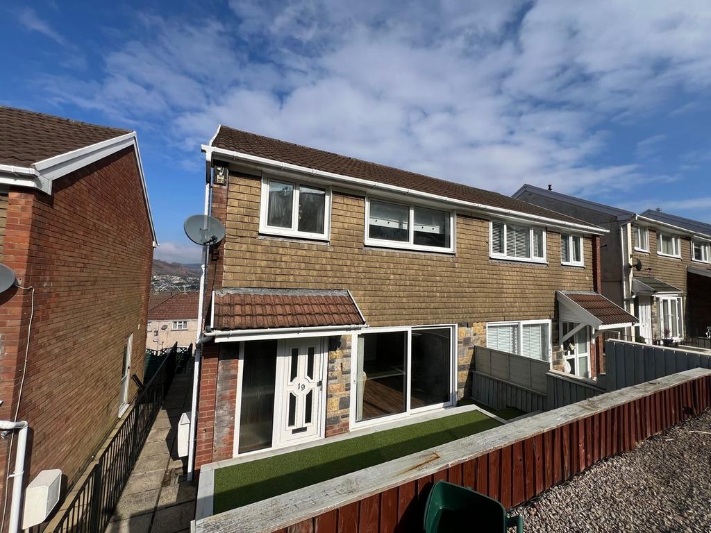 Kimberley Way Porth - Porth 3 bed semi-detached house - £169,950