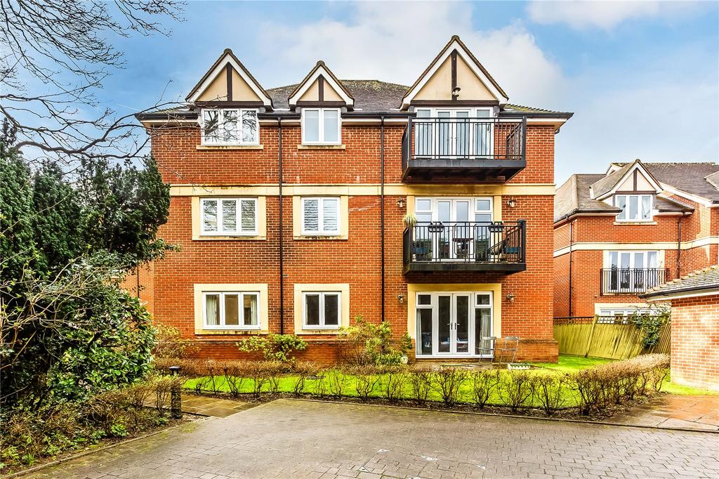 Wray Common Road, Reigate, Surrey, RH2 3 bed apartment - £498,500