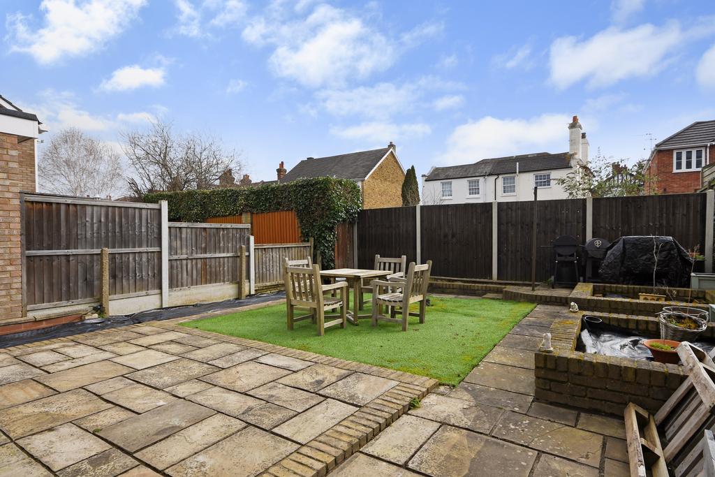 Mews Court, Old Moulsham 3 bed semi-detached house - £450,000