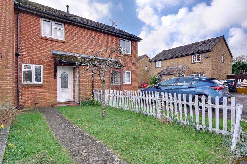 Knowlton Gardens, Muscliff BH9 2 bed terraced house - £300,000