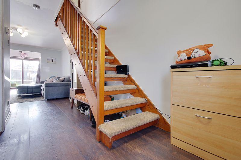 Knowlton Gardens, Muscliff BH9 2 bed terraced house - £300,000