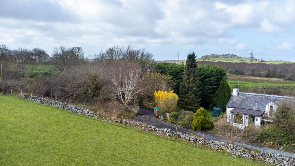 Efail Castell, Pentir, Bangor... 2 bed semi-detached house - £175,000