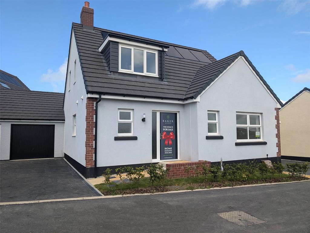 Estuary View, Appledore, Bideford... 3 bed bungalow - £469,995