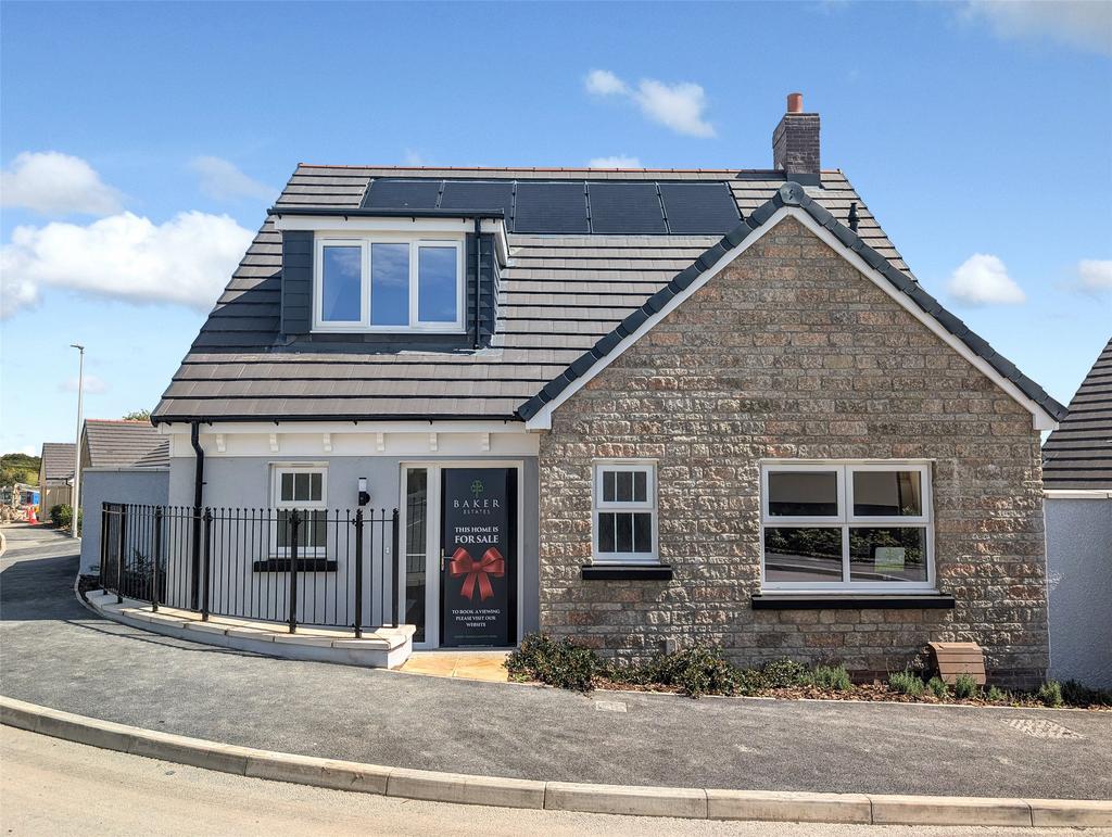 Estuary View, Appledore, Bideford... 3 bed bungalow - £449,995
