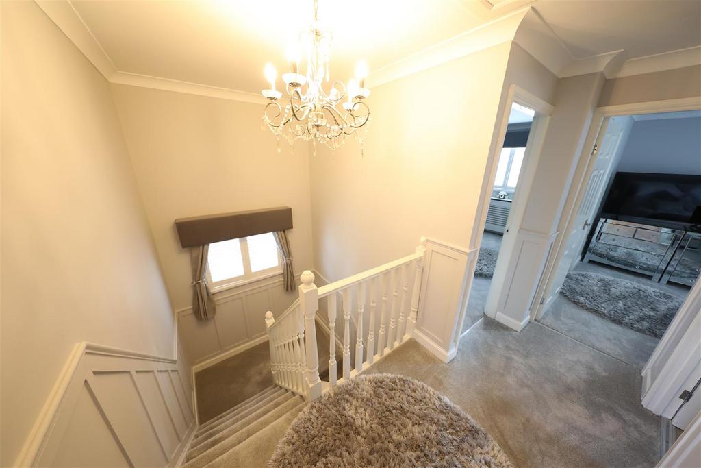 Bishop Alcock Road, Hull 4 bed detached house - £295,000