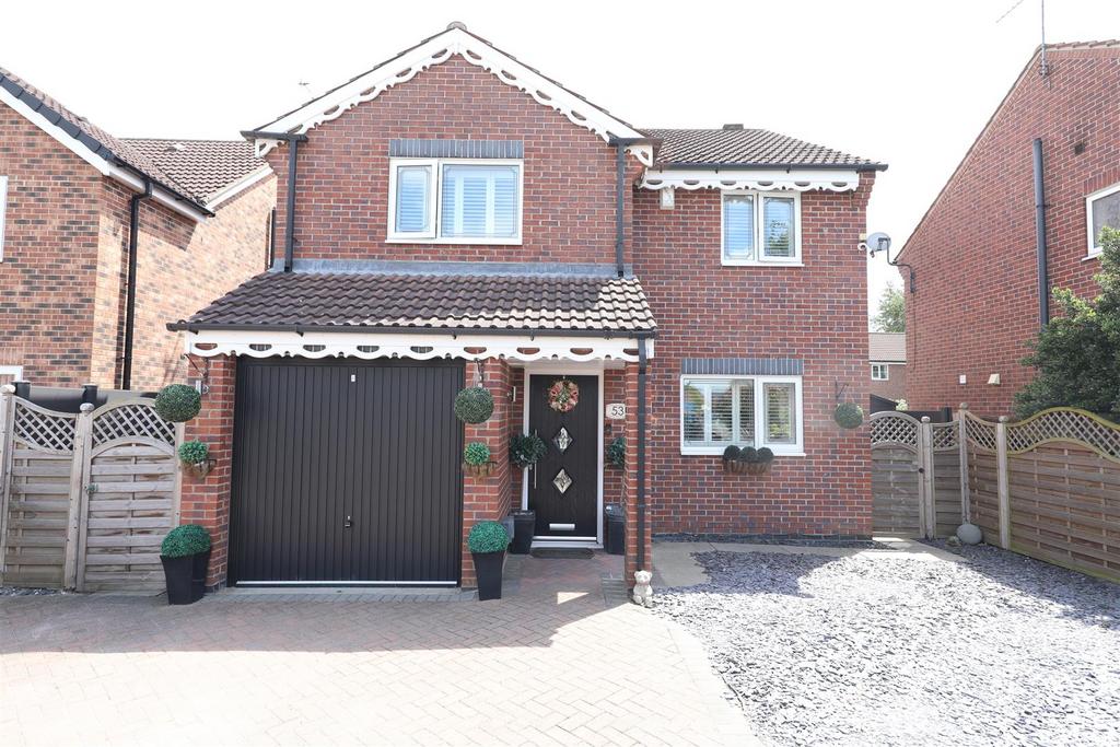 Bishop Alcock Road, Hull 4 bed detached house - £295,000