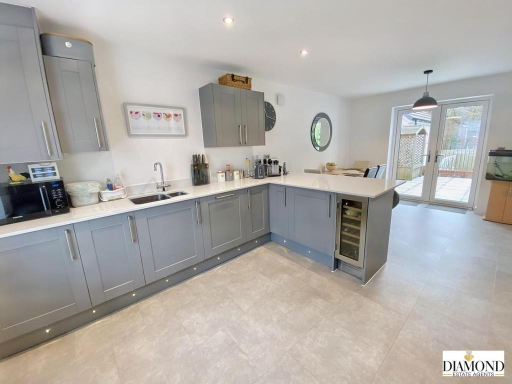 Bridwell Crescent, Uffculme, Cullompton 4 bed detached house for sale ...
