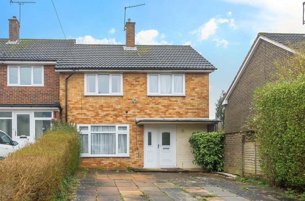 Denton Close, Barnet, EN5 2 bed end of terrace house - £475,000