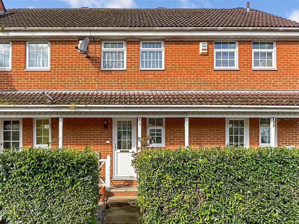 Ditton Place, Ditton, Aylesford, Kent 2 bed terraced house - £280,000