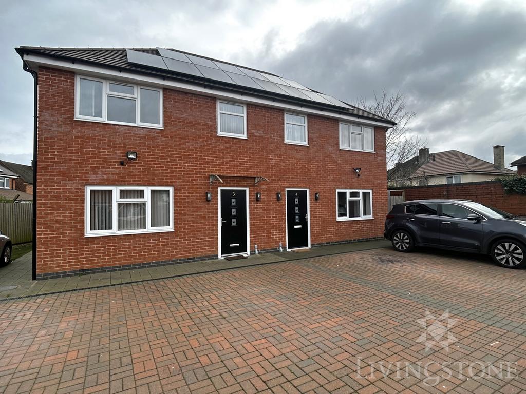 Eagle Court, Leicester LE3 3 bed terraced house - £1,350 pcm (£312 pw)