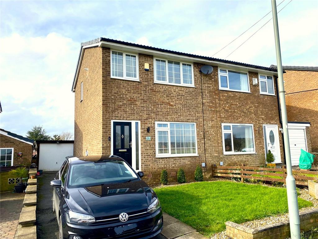 Links Avenue, Hunsworth, Cleckheaton... 3 bed semi-detached house - £ ...