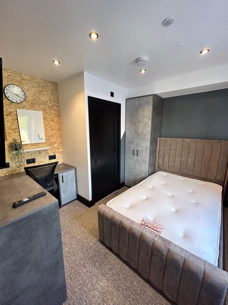 Stallard Road, Worcester WR2 5 bed house share - £510 pcm (£118 pw)