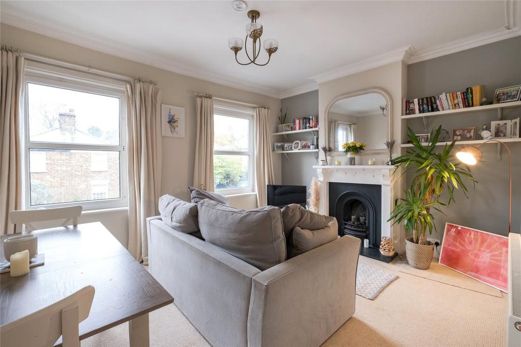 Wellfield Road, London SW16 1 bed apartment - £350,000