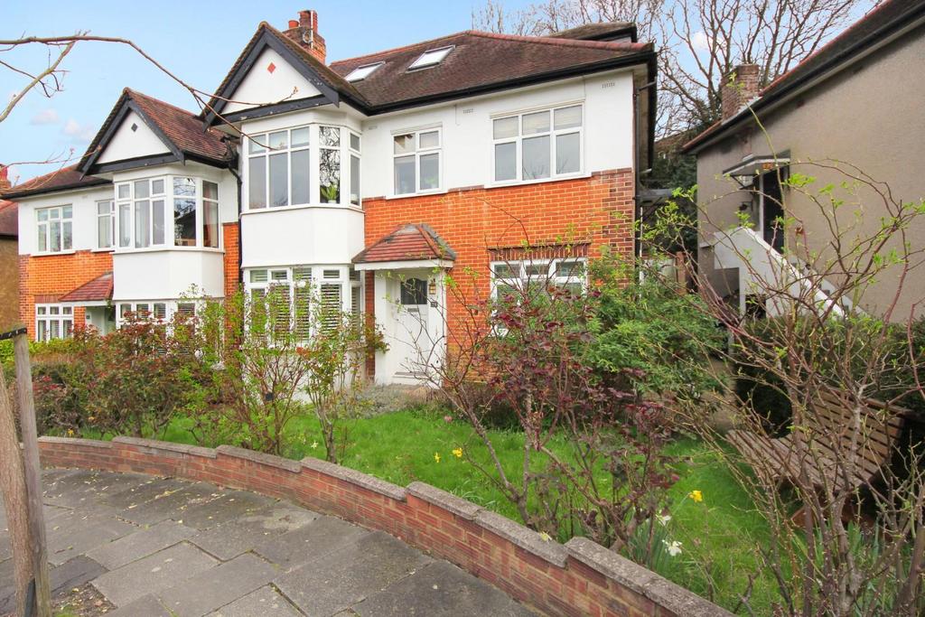 Sandall Close, London 2 bed maisonette - £500,000