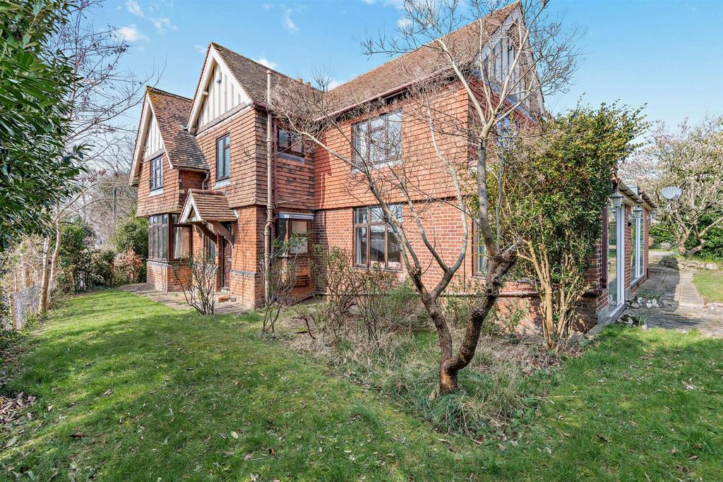Tower Lane, Bearsted, Maidstone 4 bed detached house for sale - £800,000